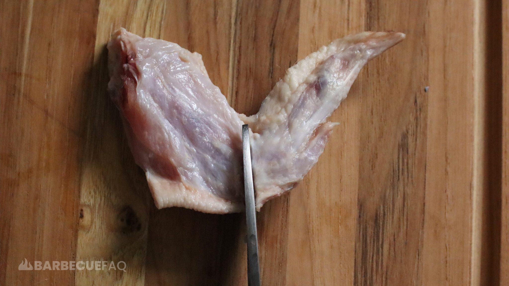 How to Cut Chicken Wings into Wingettes and Drumettes (with Pictures ...